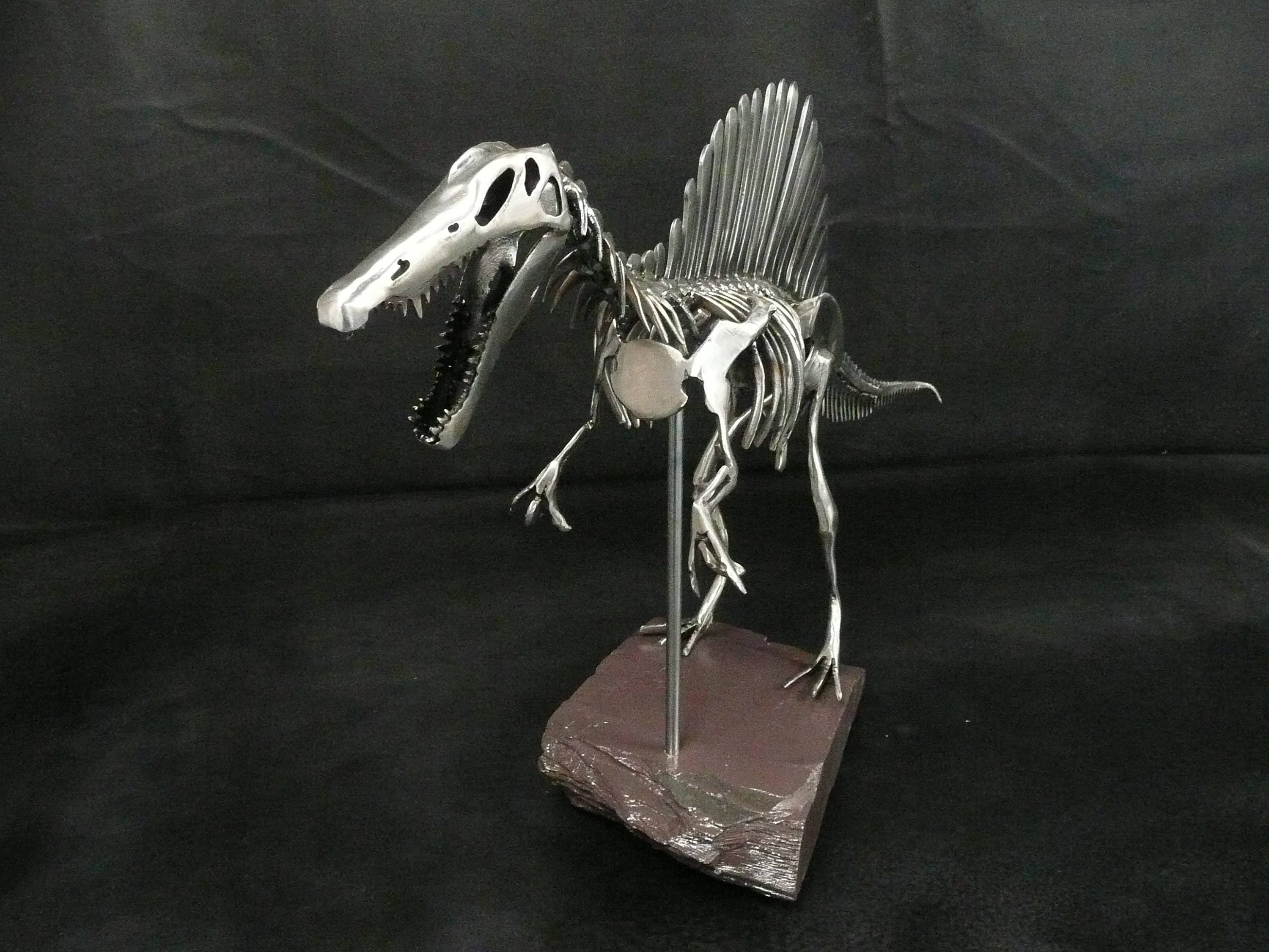 Handmade Metal Spinosaurus Skeleton Sculpture - Etsy UK