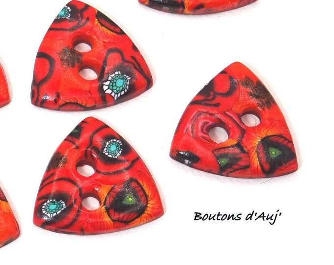 Red Triangular Shaped Buttons - 3 Cm (1.18") - With Large Holes - Set ...