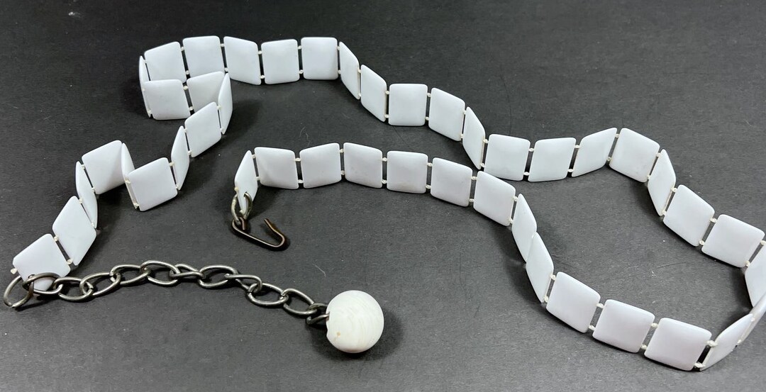 White Plastic Chain Link Belt Glamrock Cyberpunk Retro Rectangular Disc ...