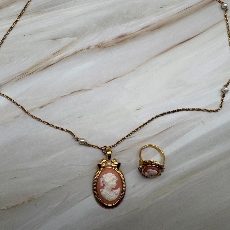 Vintage Avon Cameos - Etsy