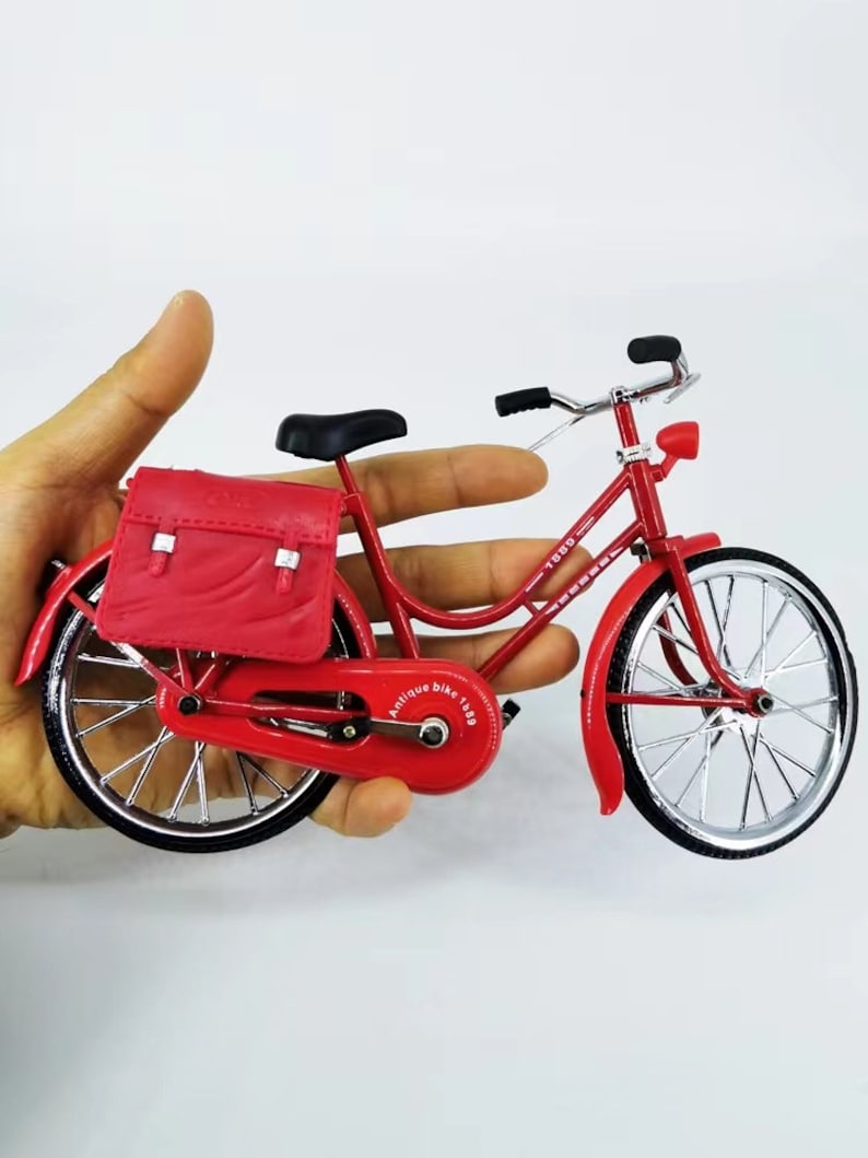 Mini 1/6 Scale Dollhouse Miniature Bike Model for Blyth | Etsy