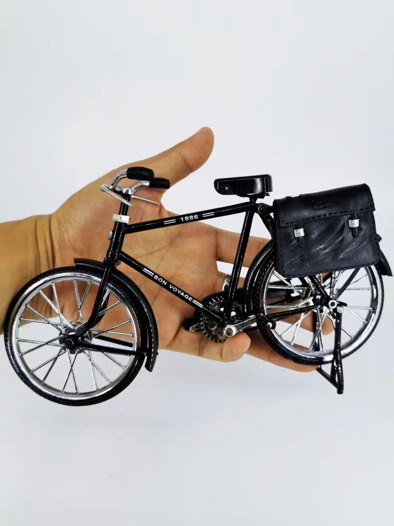 Mini 1/6 Scale Dollhouse Miniature Bike Model for Blyth - Etsy