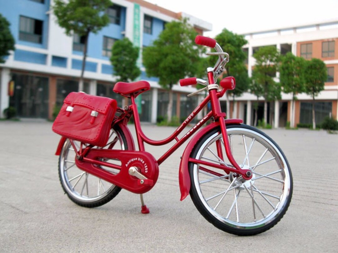 Mini 1/6 Scale Dollhouse Miniature Bike Model for Blyth, Pullip, BJD ...