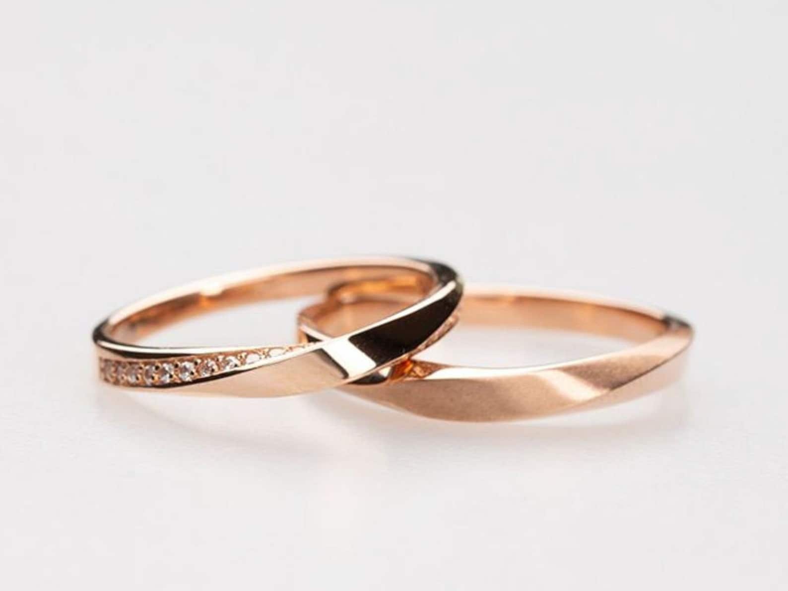 Vintage Mobius Strip Wedding Band, Solid 14k Rose Gold Both Side Diamond Ring - Etsy