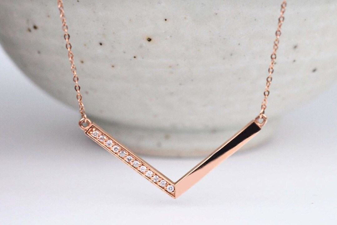 Art Deco Style, V Shape Solid Gold Necklace White Diamond Necklace - Etsy