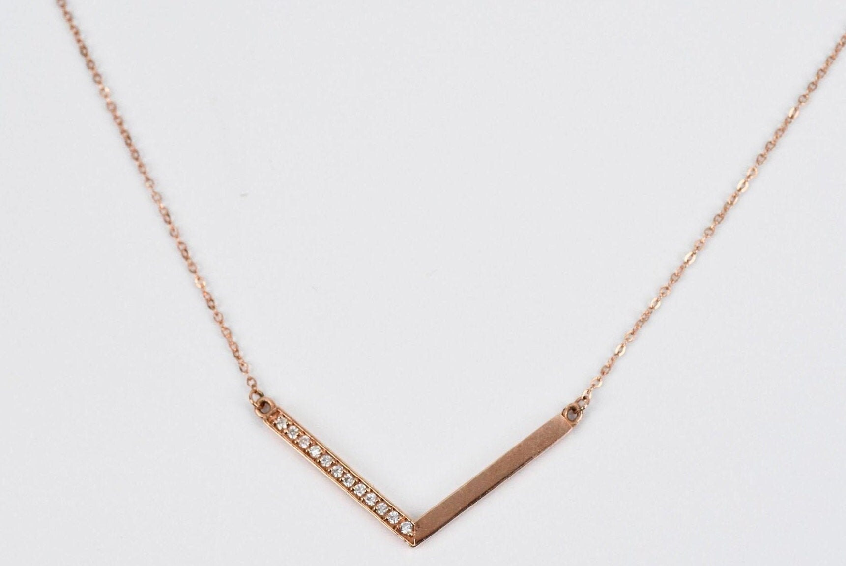 Art Deco Style, V Shape Solid Gold Necklace White Diamond Necklace - Etsy