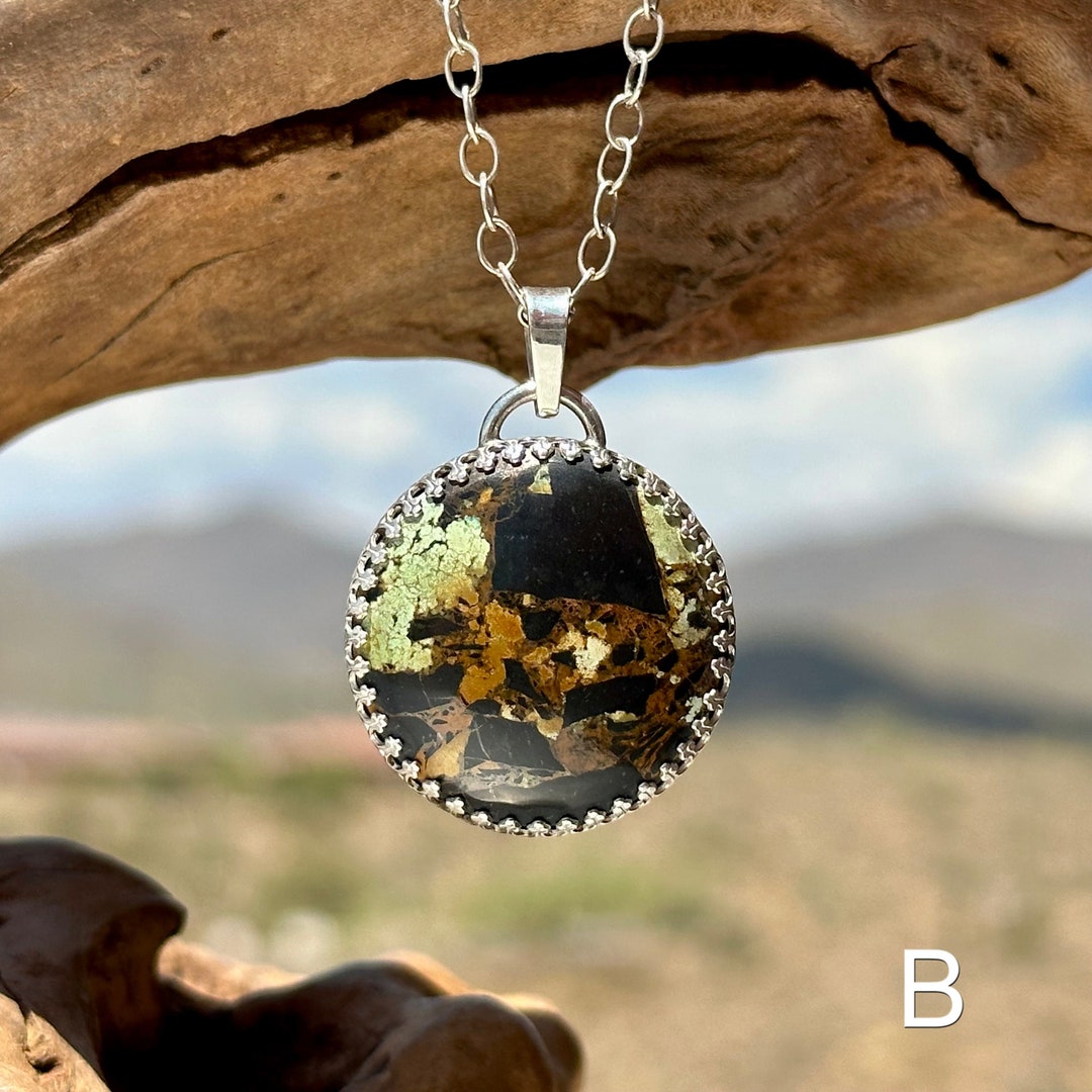 Mustang Turquoise Pendant With 25mm Nevada Black Chert & - Etsy