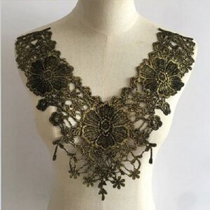 Lace Collar, Embroidered Flower Plastron / White, Black, Silver or Gold ...