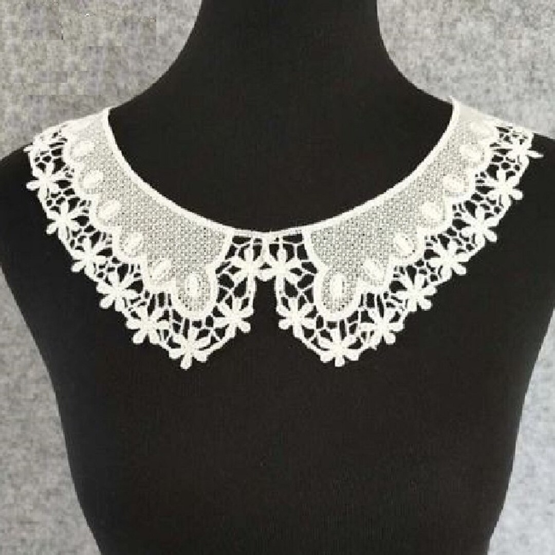 Peter Pan Collar, Lace Neckline, Small Flowers, Cream White or Black 25 ...