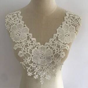 Lace Collar, Embroidered Flower Plastron / White, Black, Silver or Gold ...