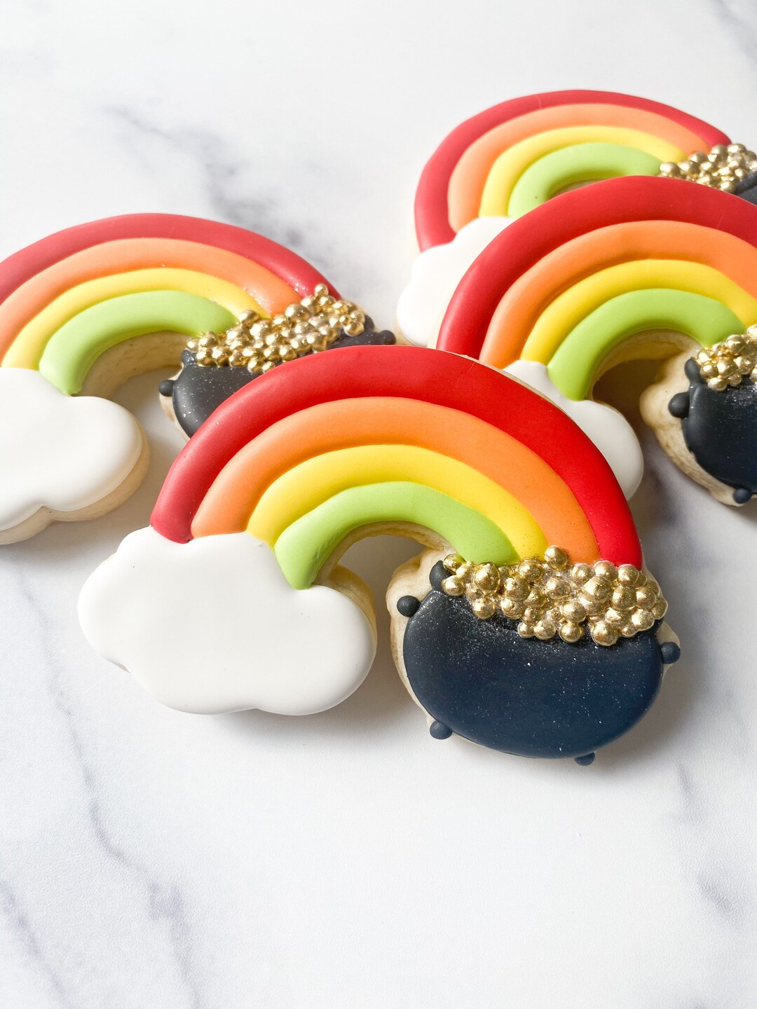 St Patrick's Day Pot of Gold With Rainbow Cookie Cutters, Fondant and ...