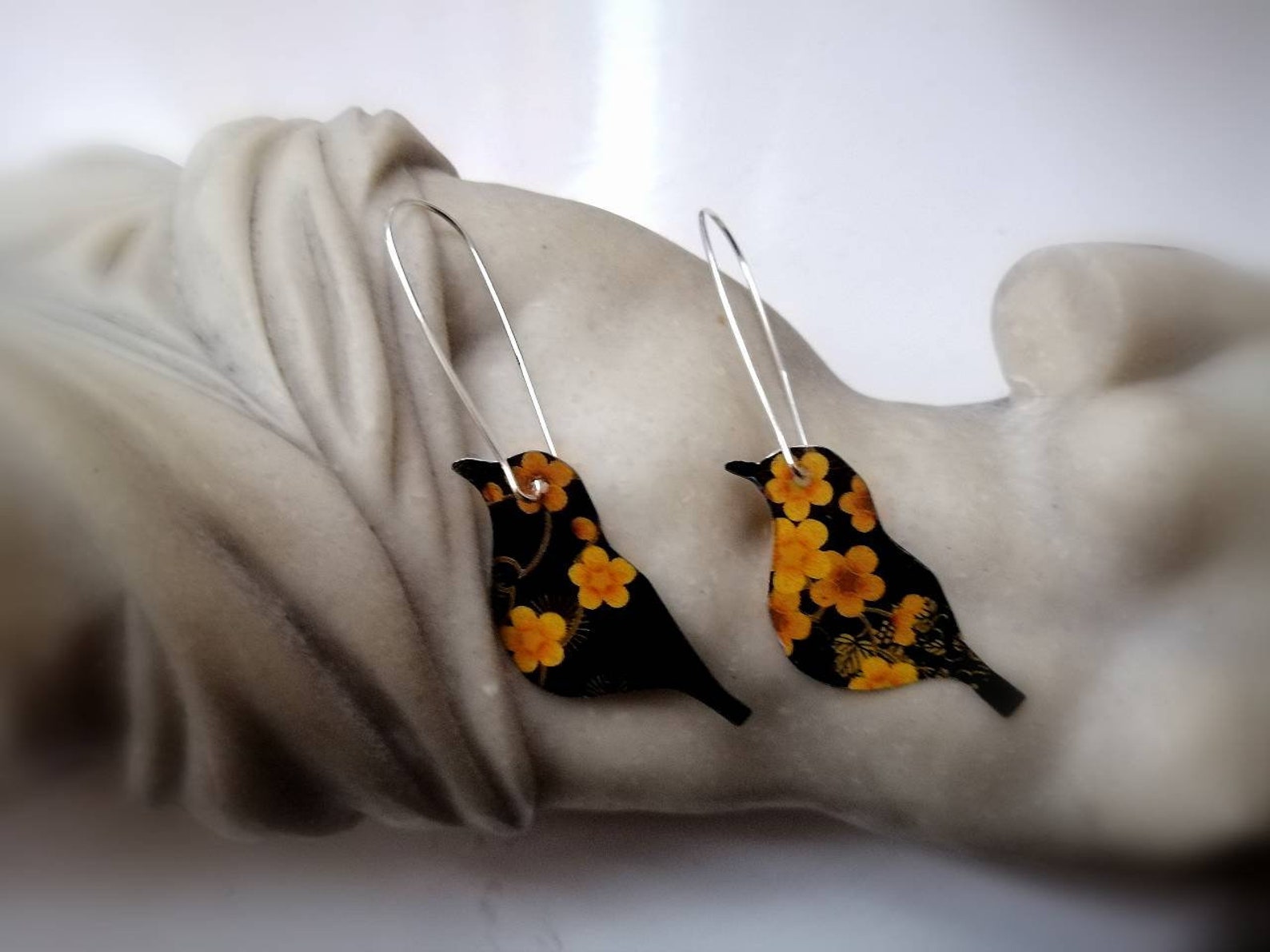 Upcycled Tin Bird Shaped Black & Yellow Gold Oriental Blossom - Etsy UK