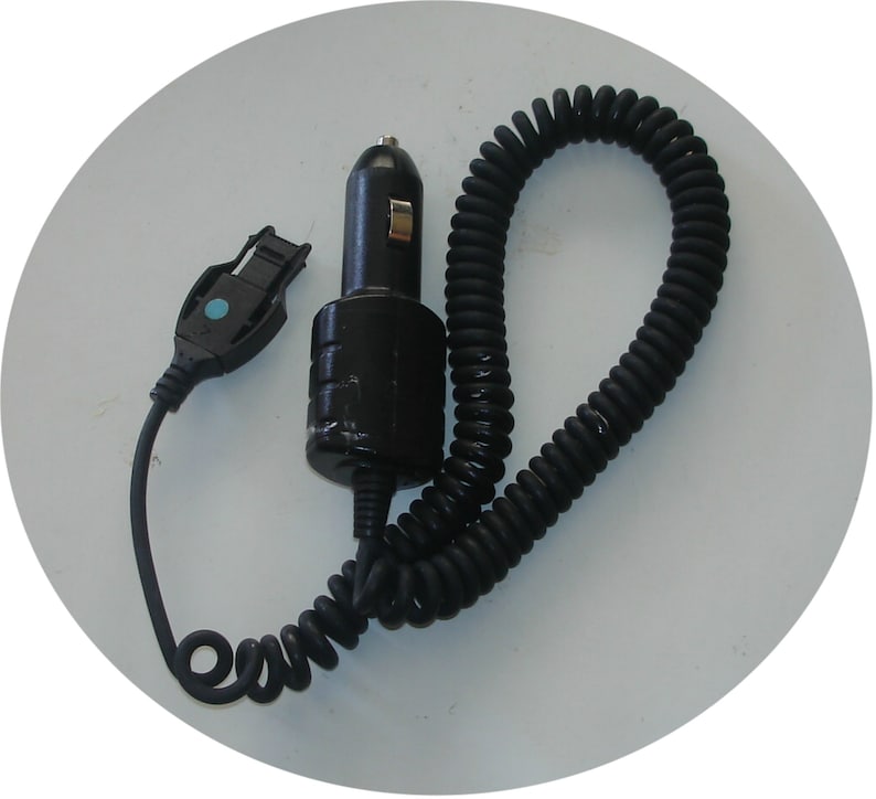 MOTOROLA Vintage Flip Phone Set W/ Chargers 34019SNRSA POWERS UP - Etsy