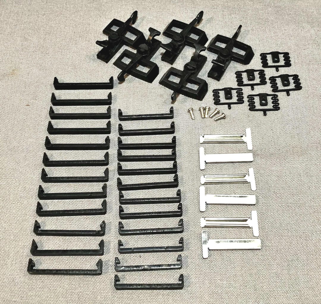 Bag of Bachmann G Scale Big Hauler Train Spare Parts - Couplers, Track ...