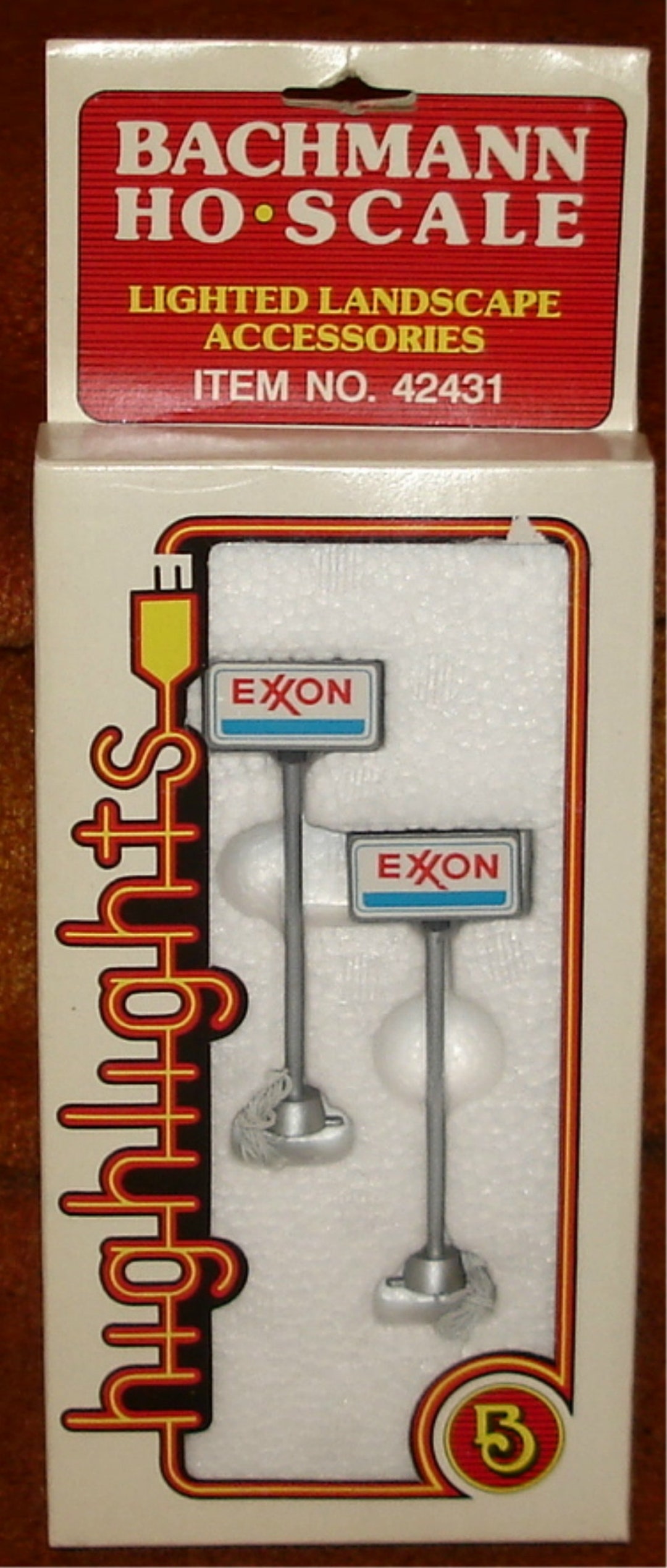 BACHMANN - Lighted EXXON Service Station Signs #42431 - HO Train - Etsy