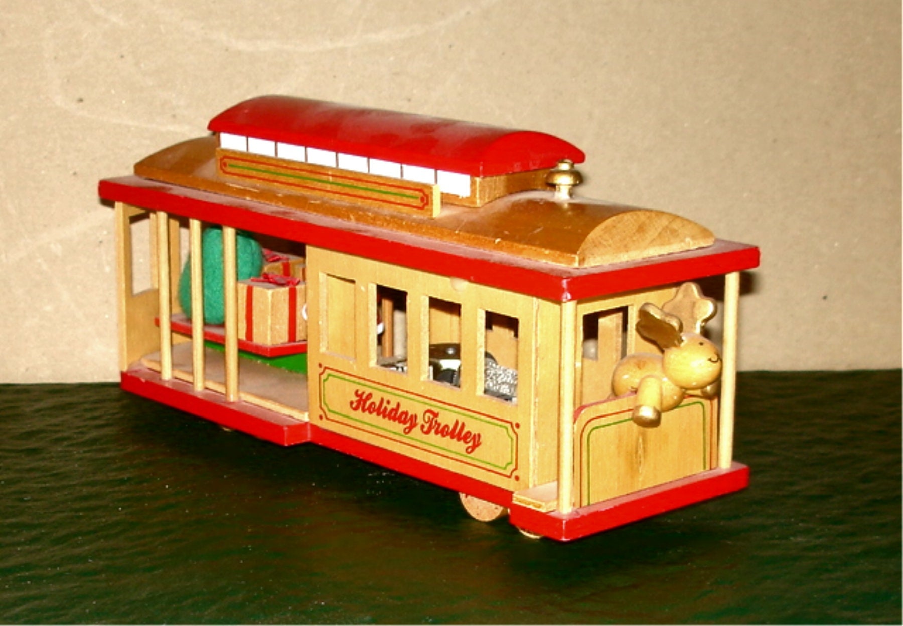 DAKIN - Vintage Wooden San Francisco MUSIC BOX Trolley - Plays Silver ...
