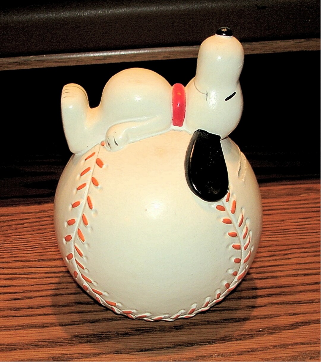 Vintage 1966 SNOOPY Baseball / Softball Piggy BANK PEANUTS No Stopper ...