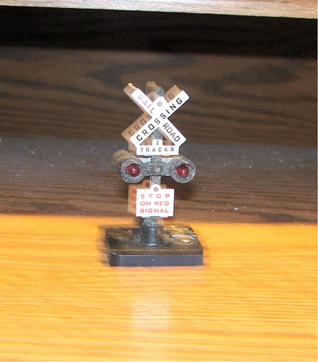 ATLAS Railroad Crossing Signal Flasher 826-249 HO TRAIN Accessory - Etsy