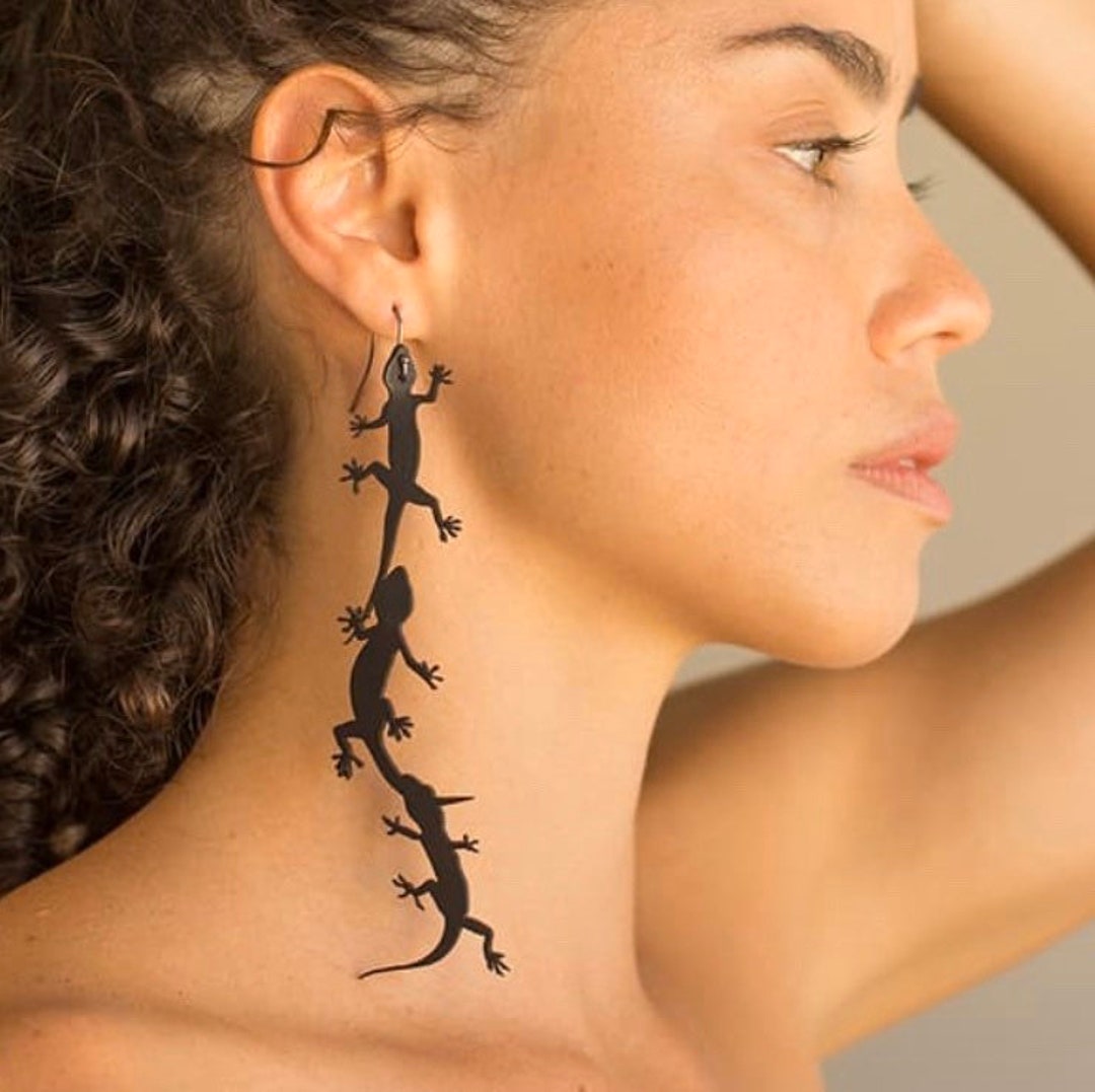 Lightweight Recycled Rubber Lizard Earrings- by Design Tun - Etsy