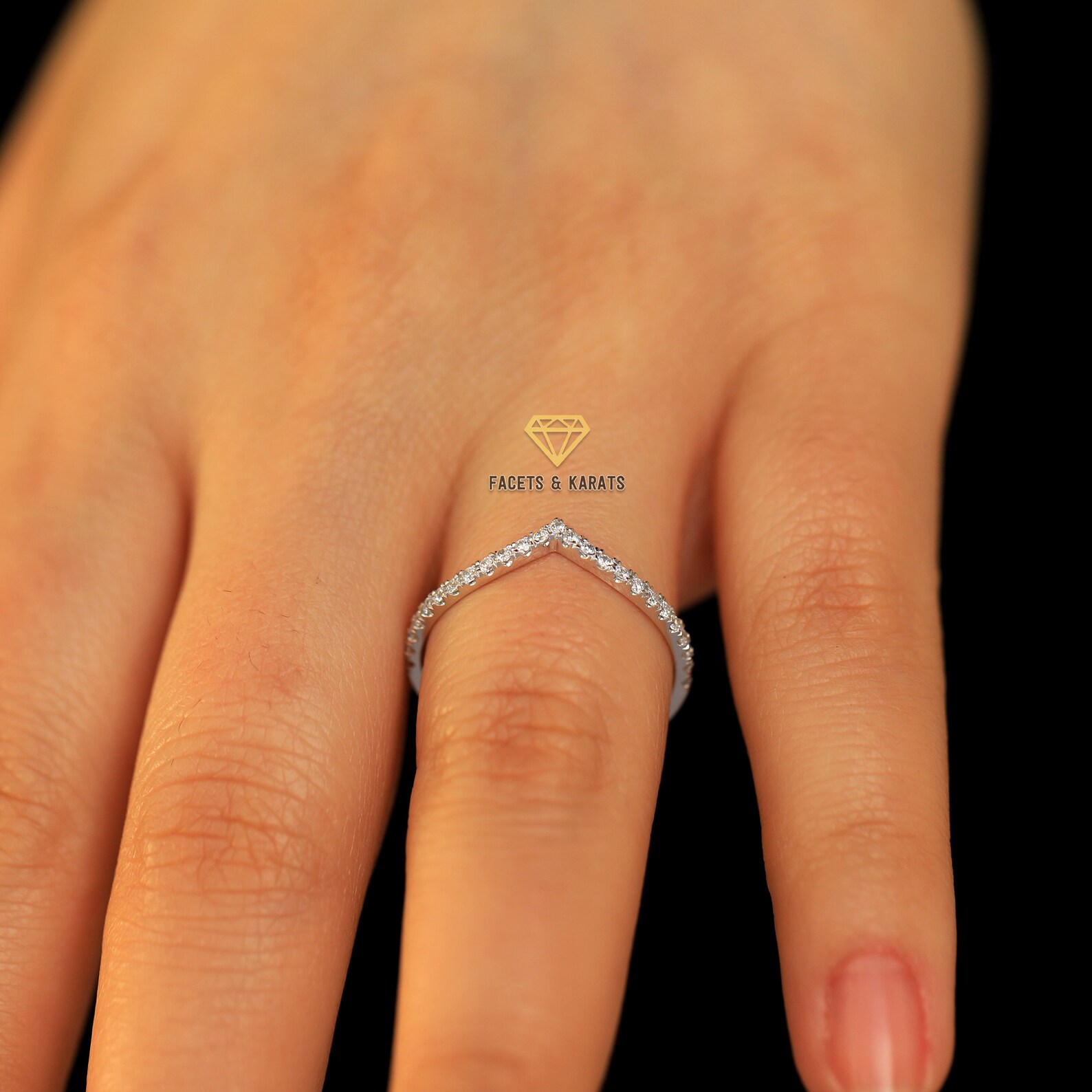 V Shaped Band, 1.4mm Moissanite Wedding Band for Women, V Shape Ring ...