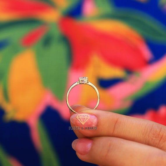 Low setting engagement rings store