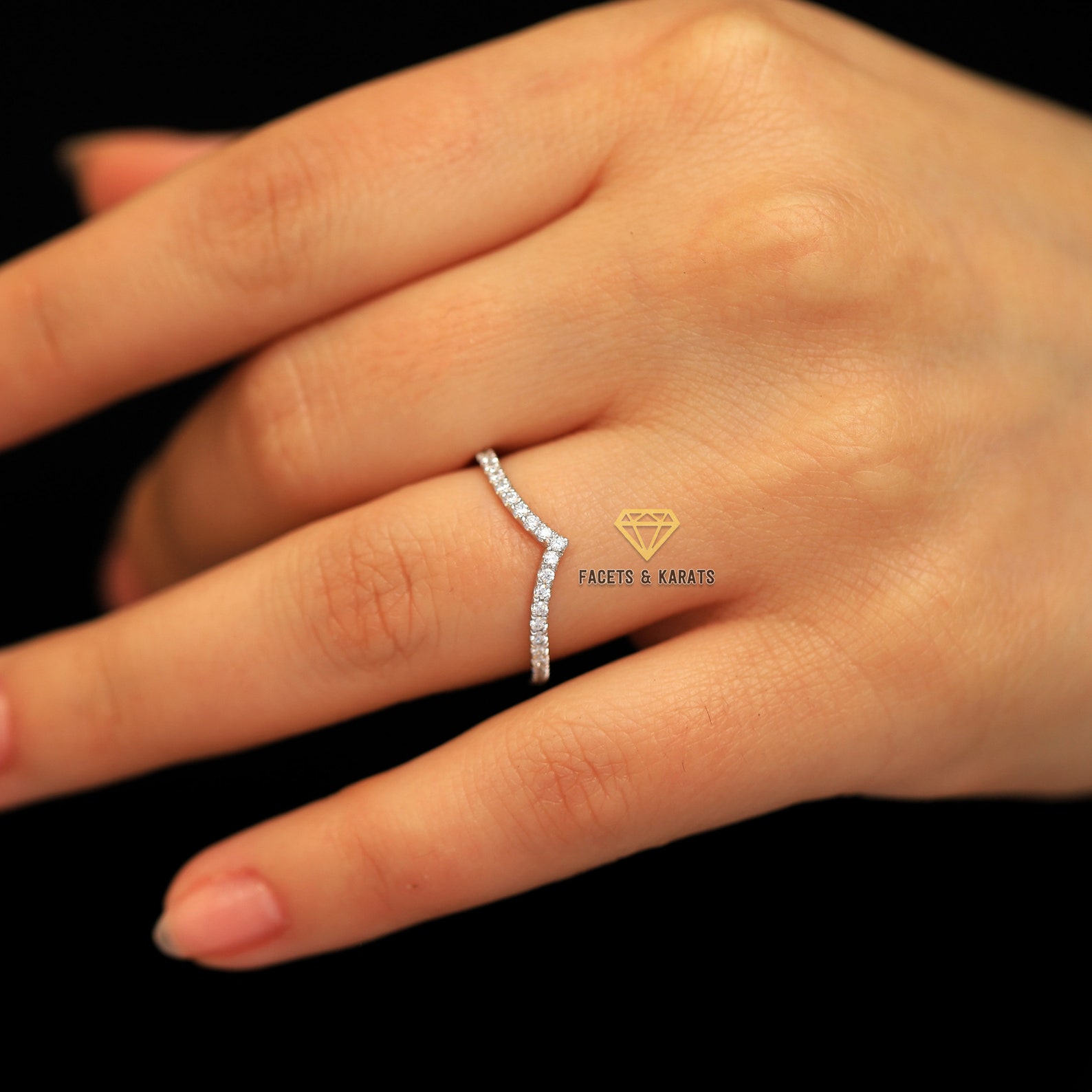 V Shaped Band, 1.4mm Moissanite Wedding Band for Women, V Shape Ring ...