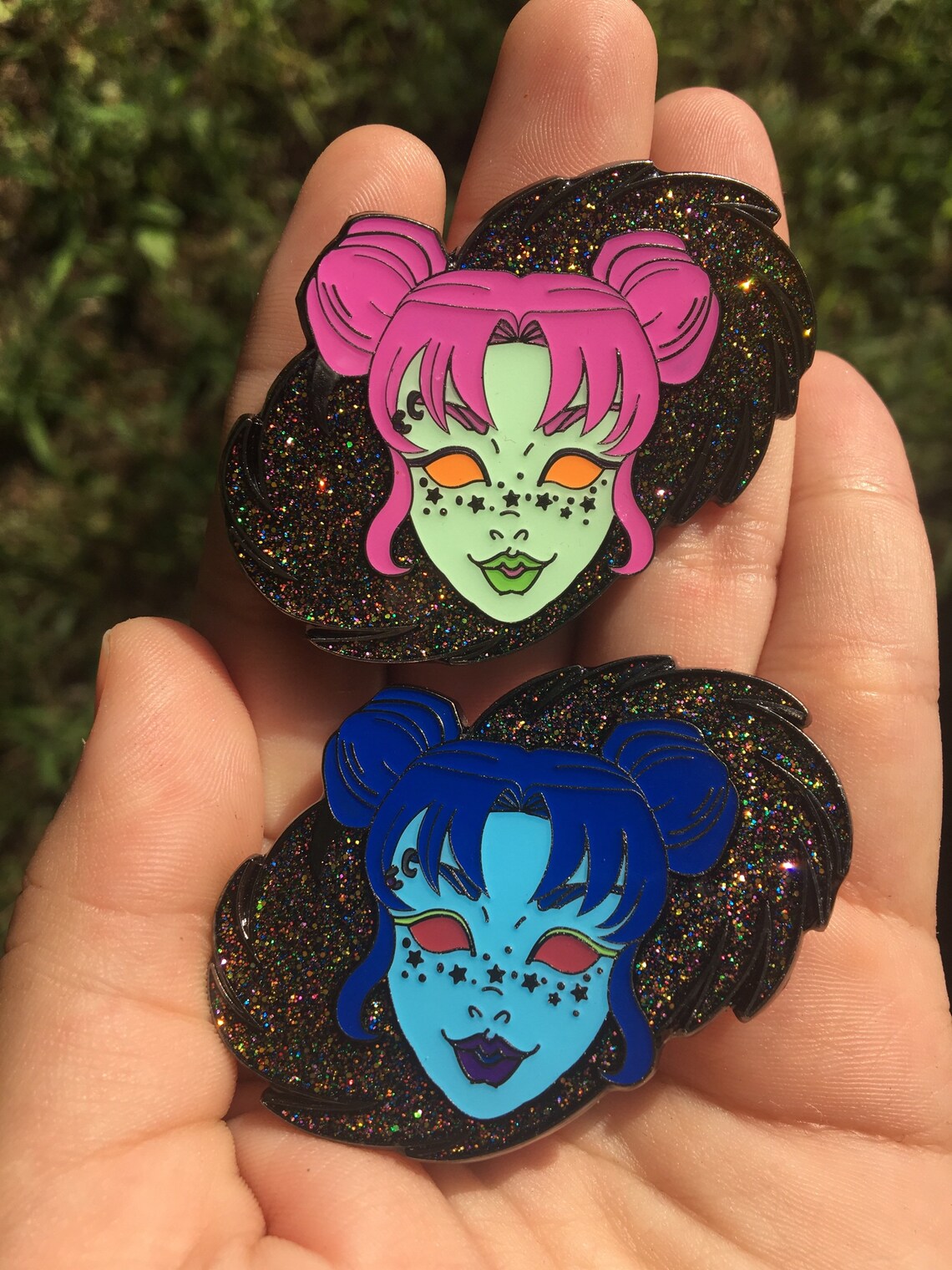 Space Babe Alien Pin - Etsy