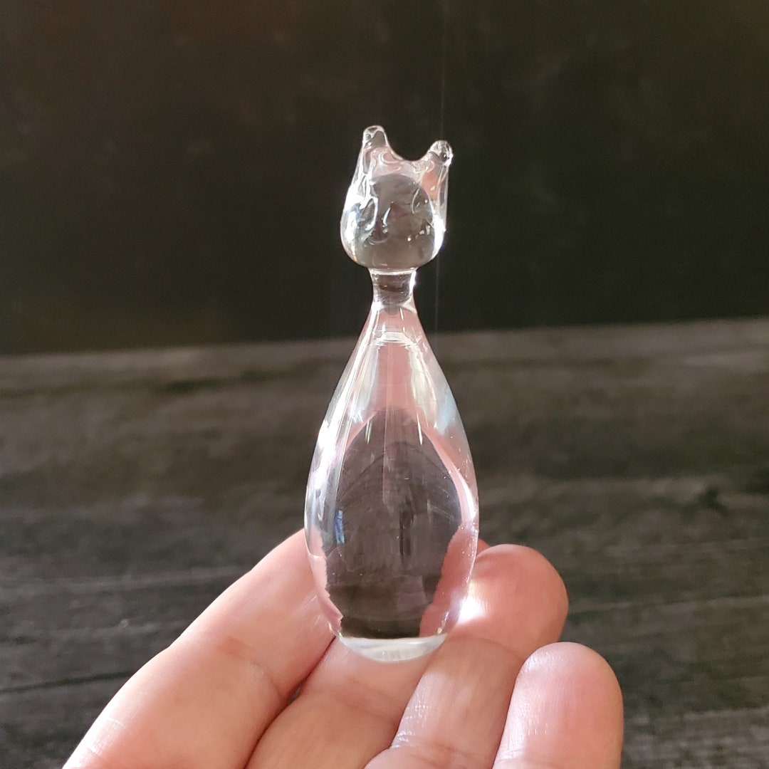 Mod Glass Cat. Tiny Vintage Glass Cat Figurine. - Etsy