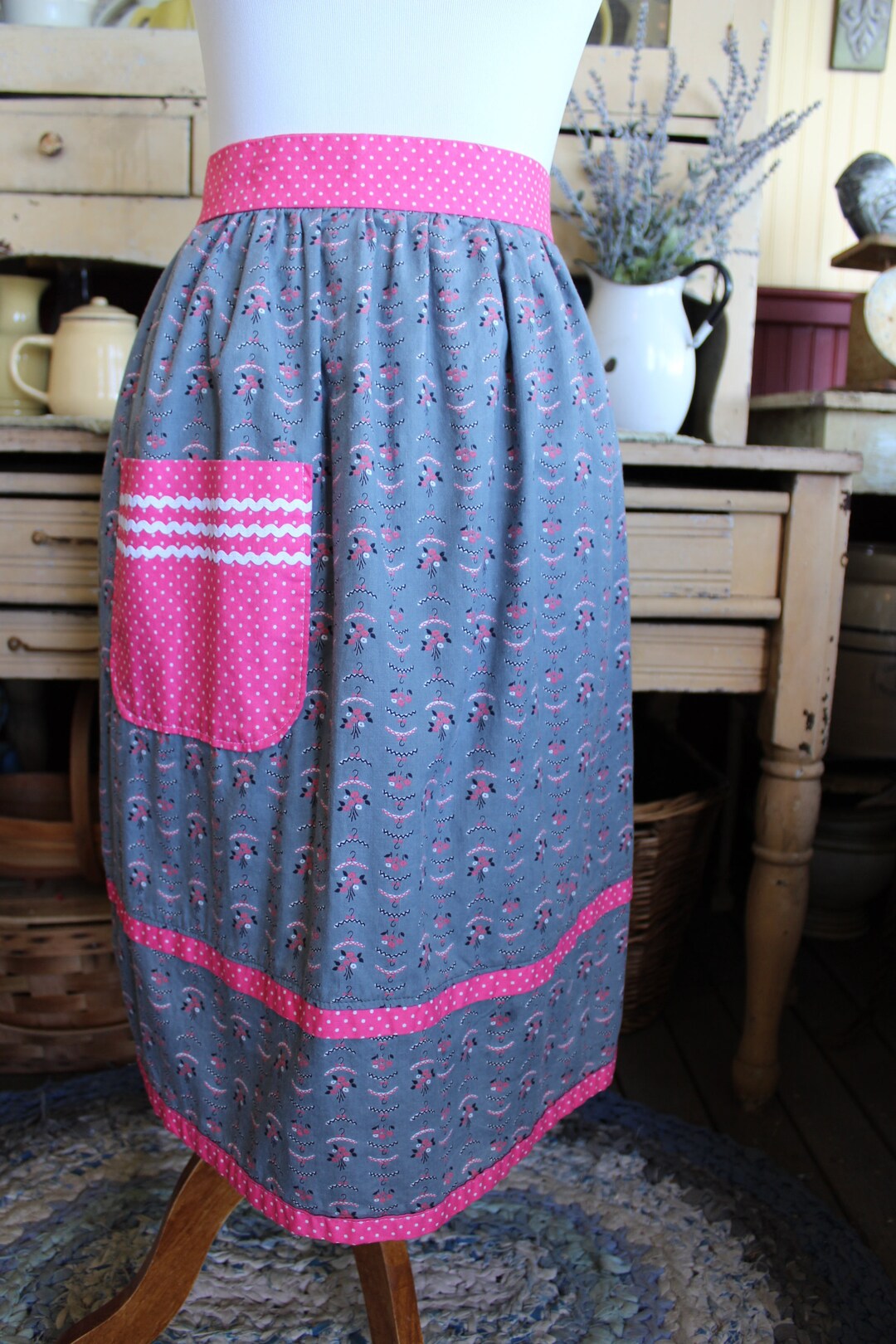 Blue and Pink Floral Pattern Vintage Ric Rac Half Apron, Vintage Long ...