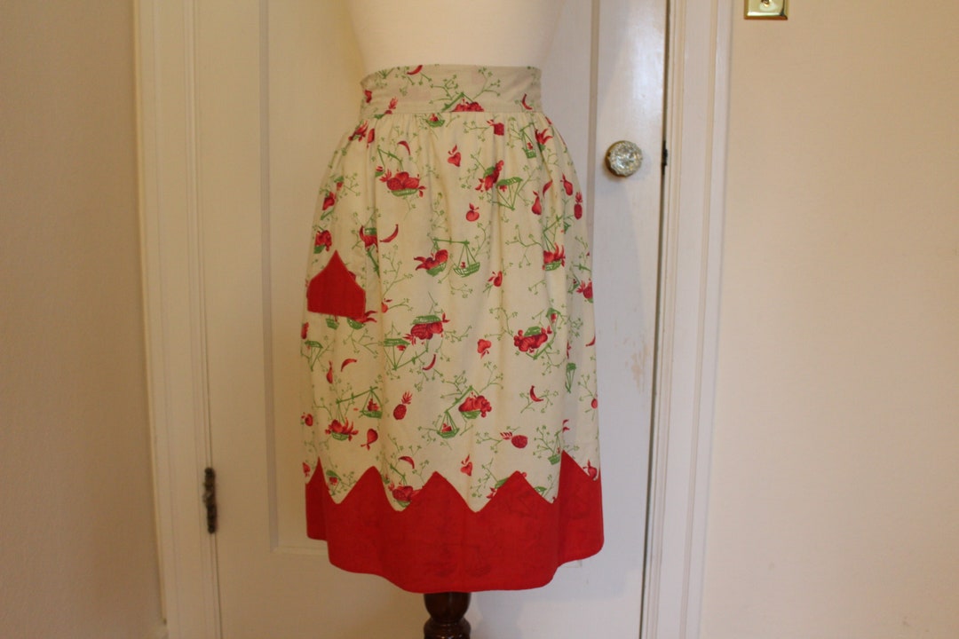 Vintage Kitchen Half Apron With Fruit and Vegetable Pattern, Cute Retro ...