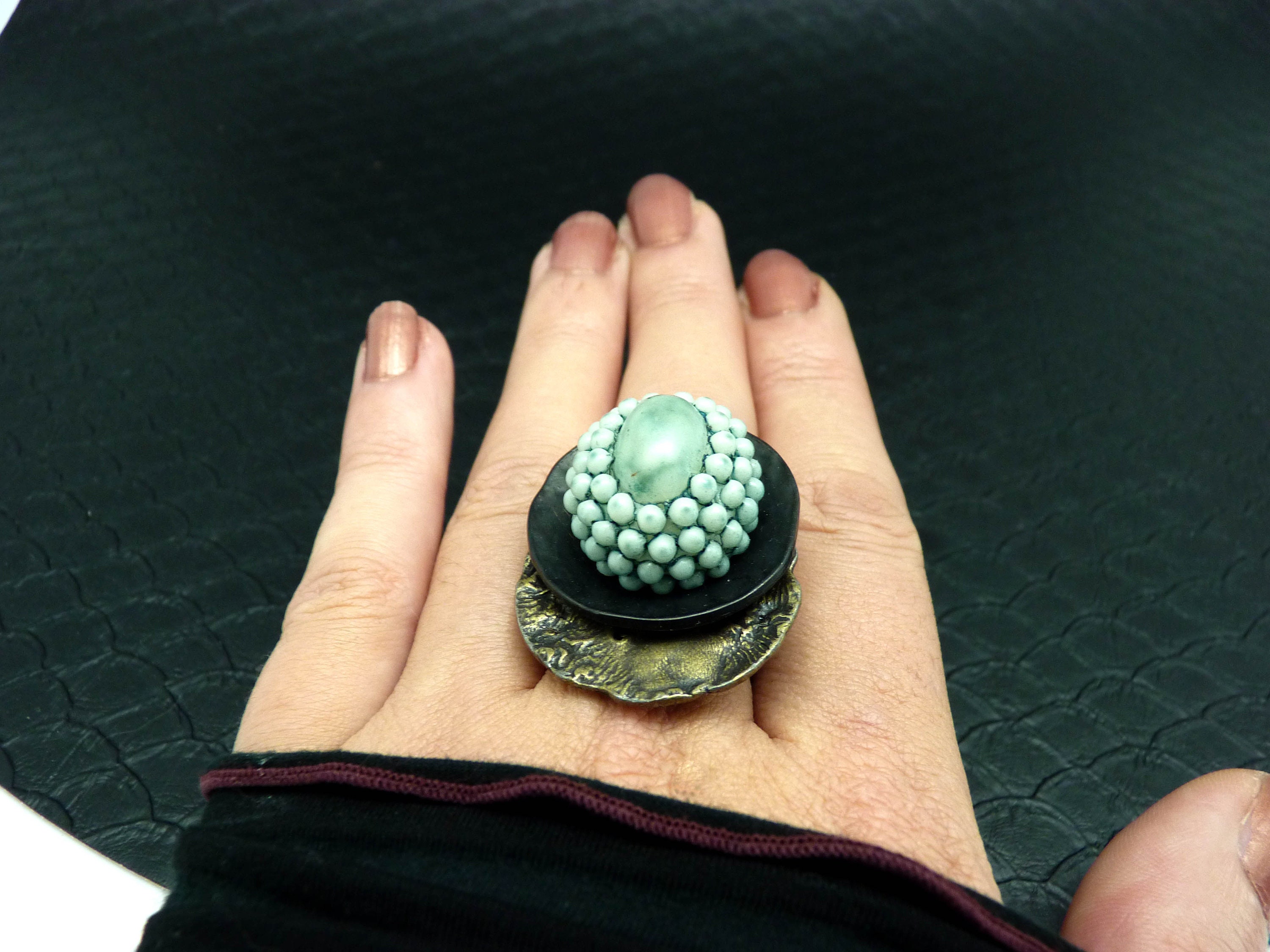 Retro bronze black metal ring and faded blue resin CHARMEL last piece