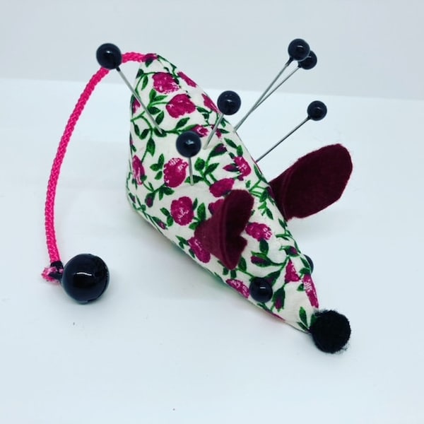 Mouse Pin Cushion - Etsy
