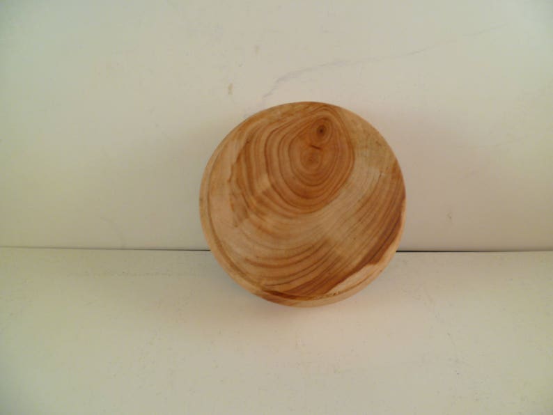 Socle en bois pour figurines rond tourné avec du bois de thuya - Etsy ...