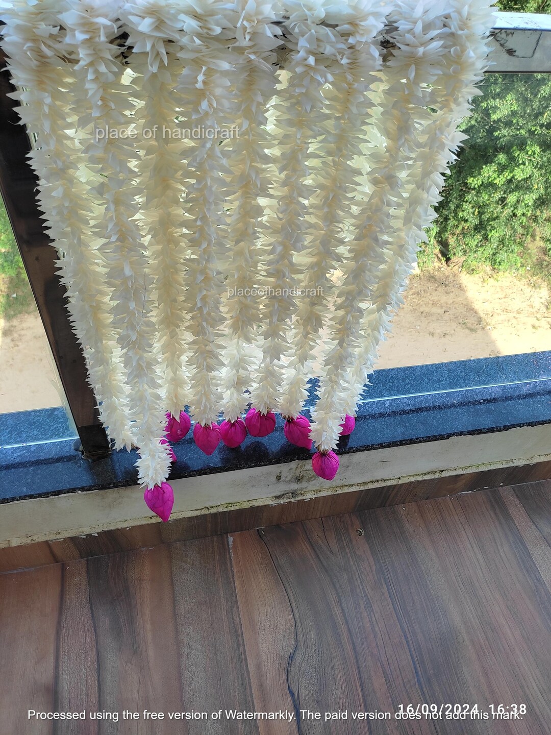 5 PC Beautiful Trending Jasmine Gajra Garland Flower With Lotus Buds ...
