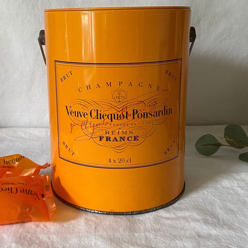 Veuve Tray - Etsy