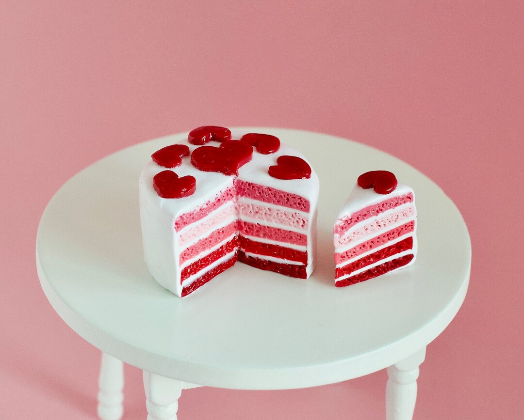 Gâteau de maison de poupée//gâteau de mariage pour Barbie//amour ...