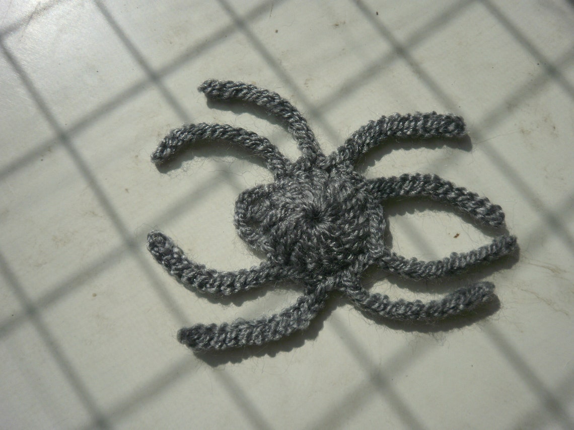 Grey Spider Crochet Decor Spider Halloween Souvenir Toy Present ...