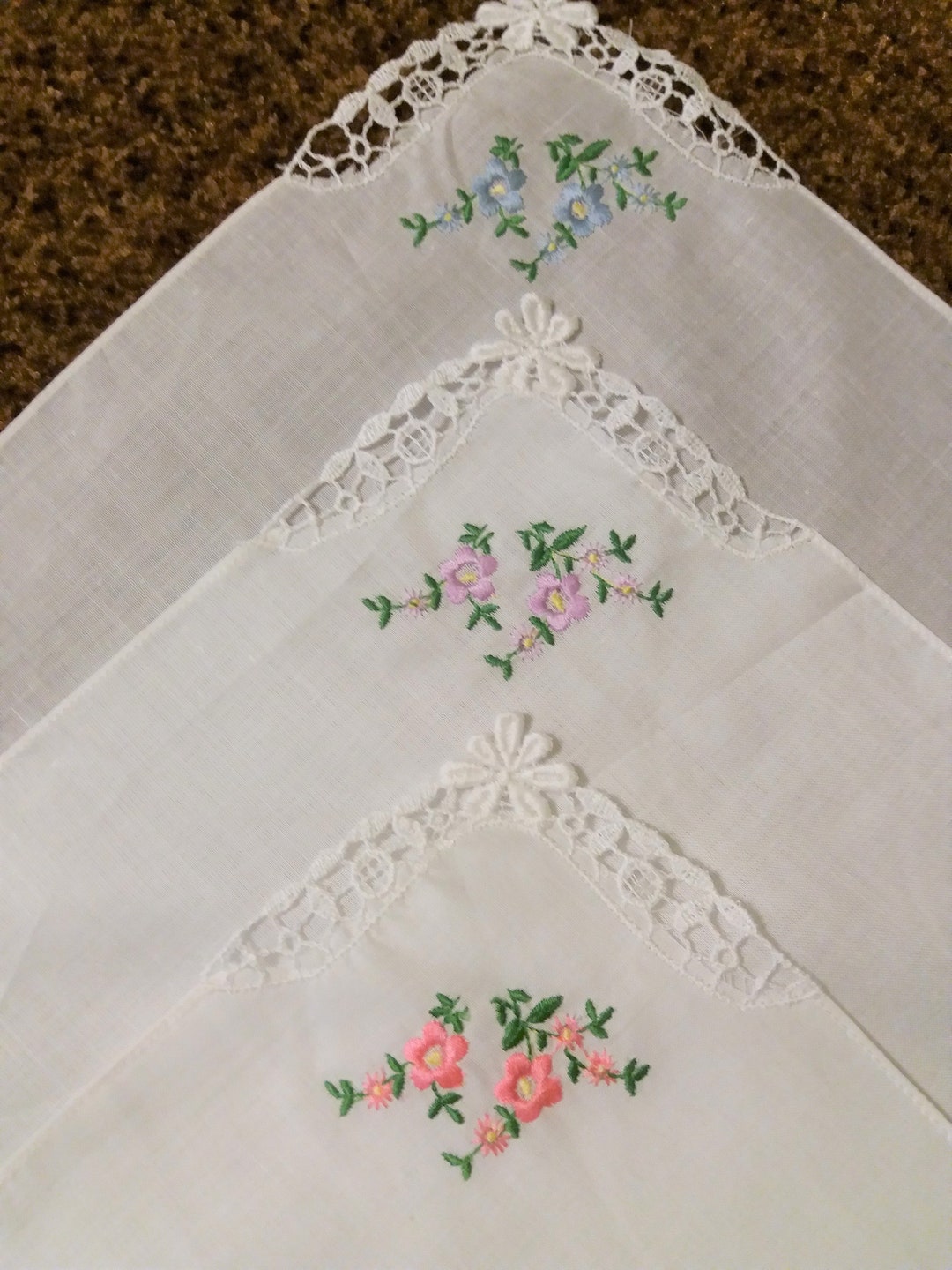 3 Vintage Floral Hankies: Handmade Embroidered Cotton With Lace. - Etsy