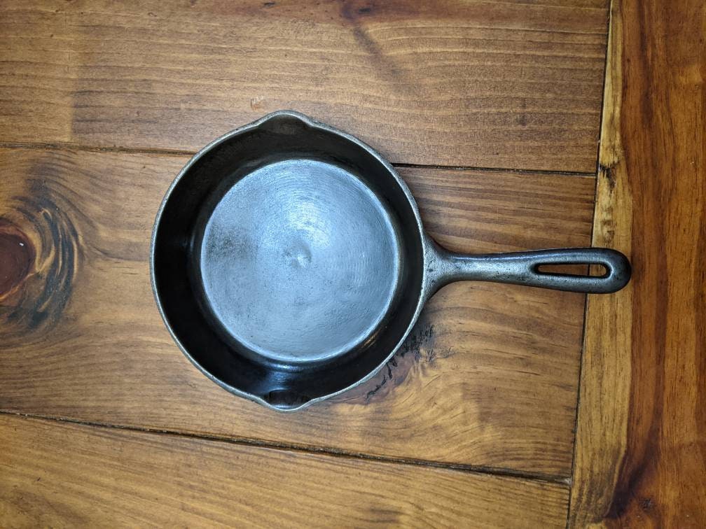 Findlay #5 Cast Iron Skillet - Etsy