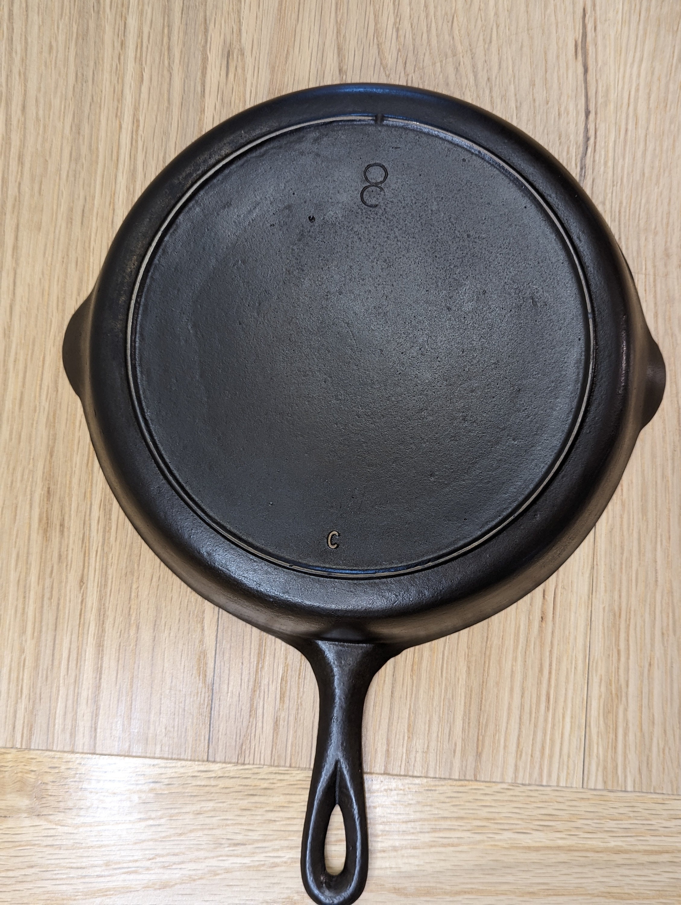 Lodge 1 Notch #8 Cast Iron Skillet - Etsy