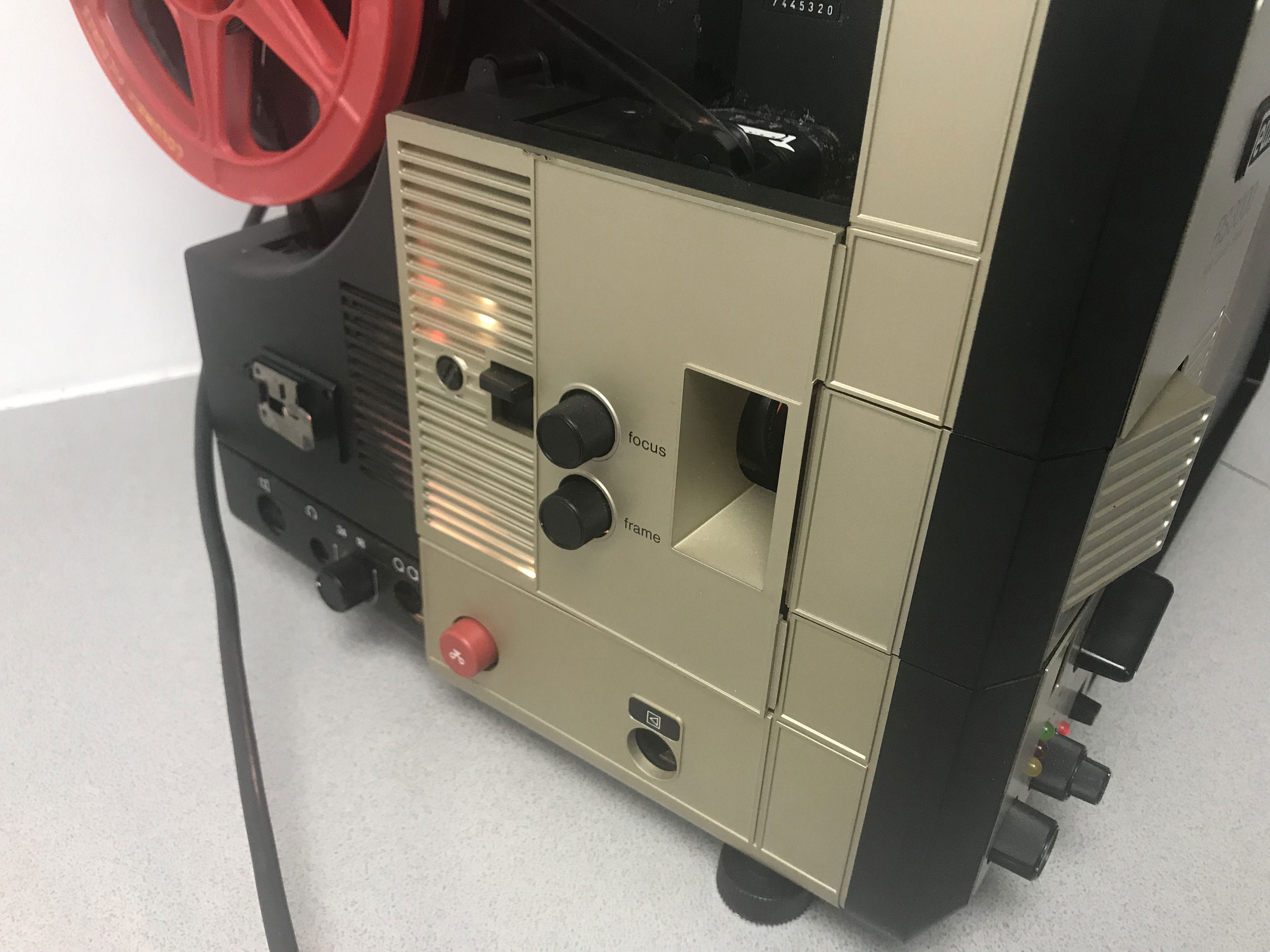 Eumig RS 3000 High Quality Sound SUPER 8 Cine PROJECTOR Viewer Fully ...