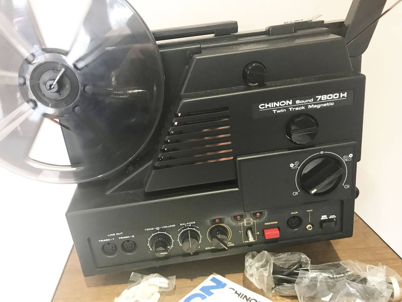 Chinon 7800 H SUPER 8 8MM Twin Track Magnetic PROJECTOR Fully Serviced ...