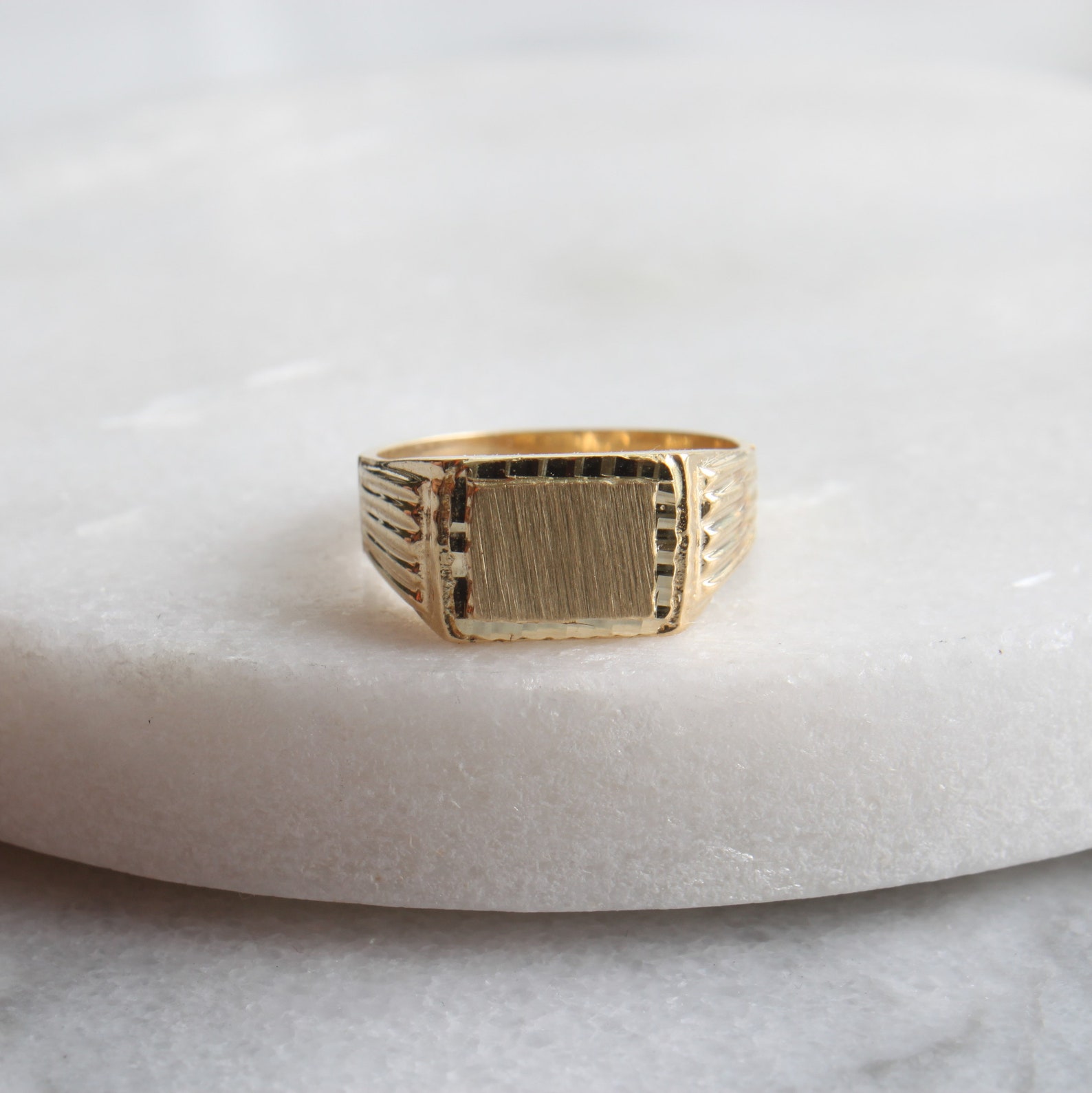 10k Yellow Gold Rectangle Signet Ring Size 7.5 Unique - Etsy