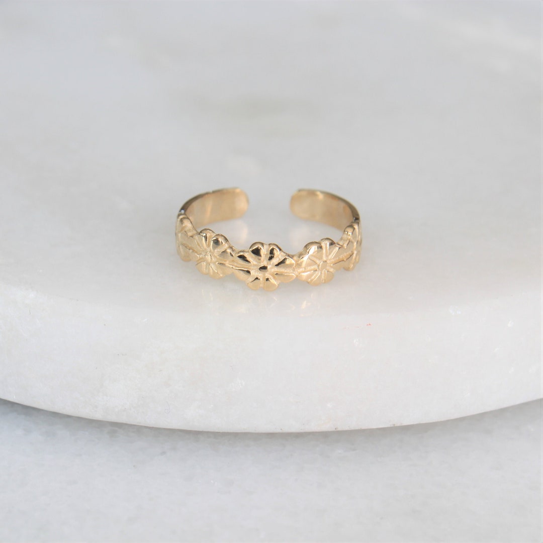 10k Flower Toe Ring | Solid 10k Yellow Gold | Handmade Body Jewelry ...