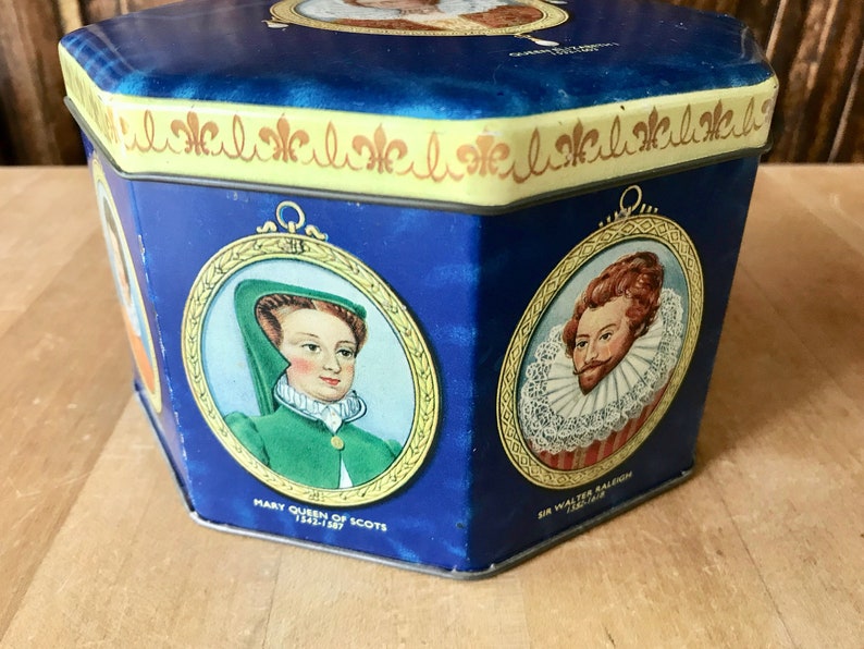 Vintage English Royalty Octagon Shaped Biscuit Tin by Carrs of - Etsy