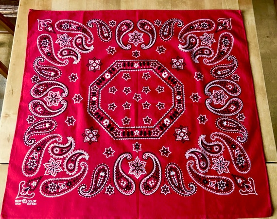 Vintage American 1950's Red Bandana Elephant Trunk Up… - Gem