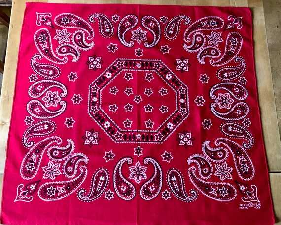 Vintage American 1950's Red Bandana Elephant Trunk Up… - Gem