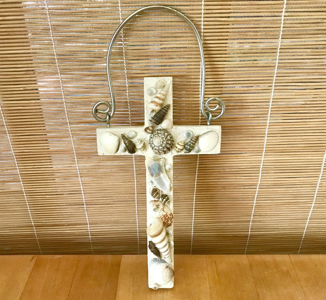 Sea Shell Wall Cross / Beach House Wall Decor - Etsy