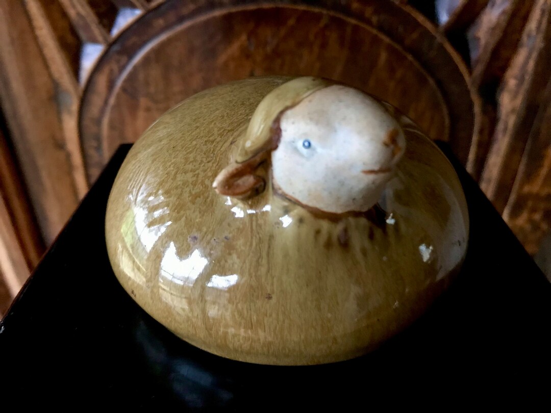 Vintage Sheep Figurine by SIA Collection Pottery - Etsy