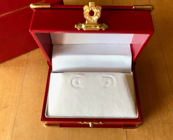 Red Treasure Chest Jewelry Presentation Box with Orig… - Gem